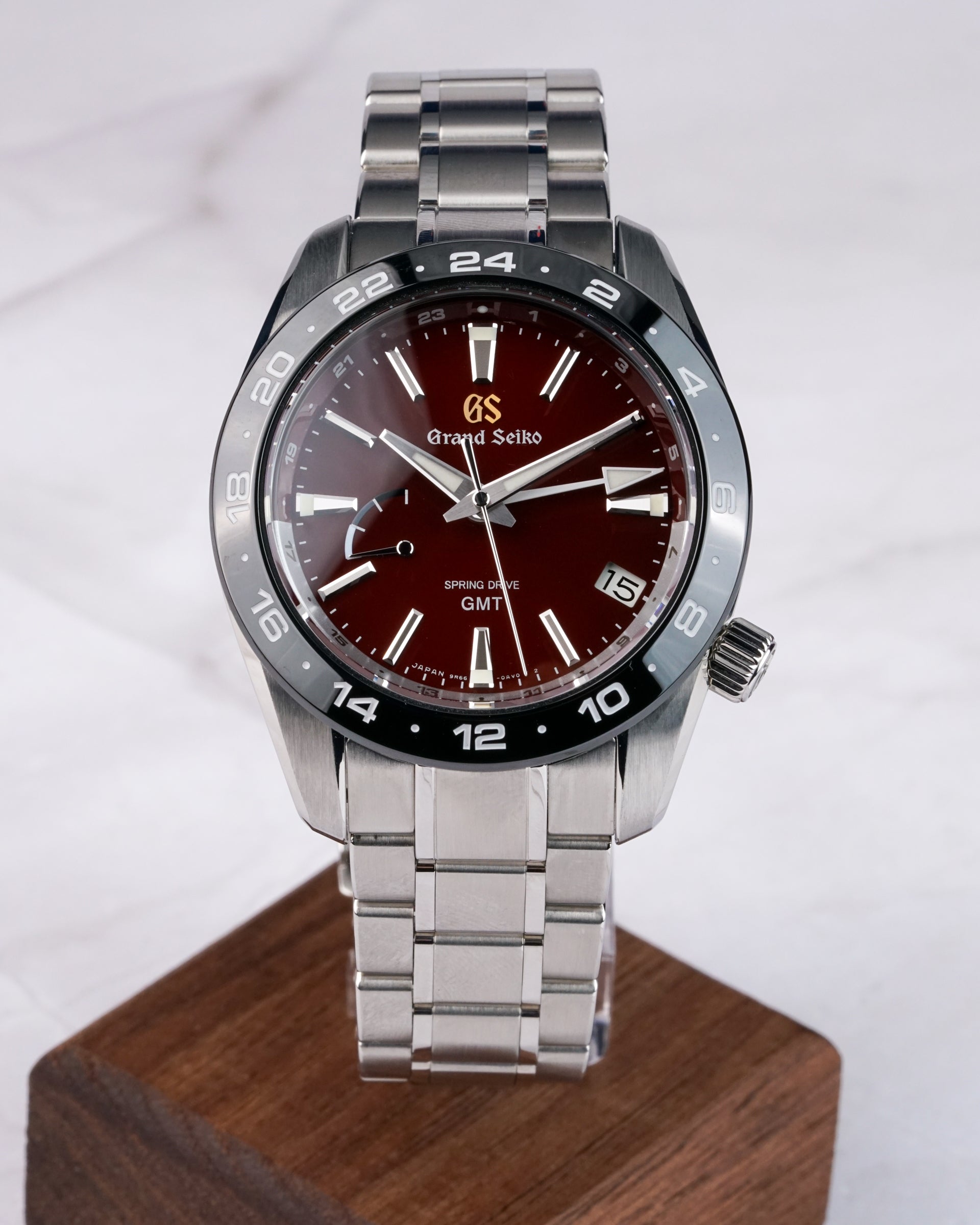 Grand Seiko Spring Drive GMT SBGE305 – Segundor